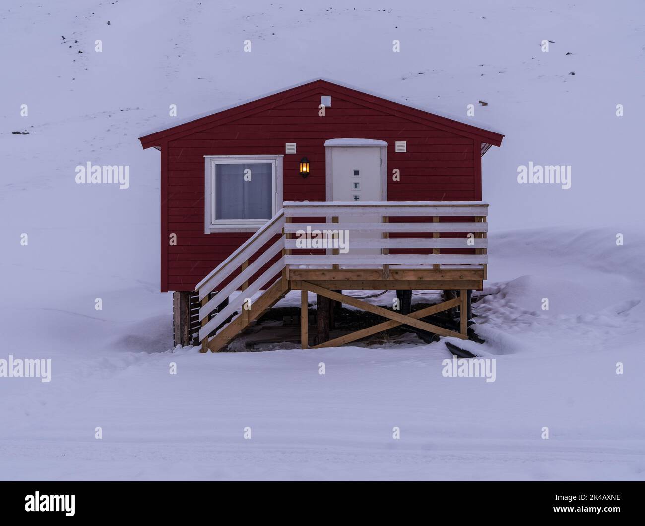 Svalbard house hi-res stock photography and images - Alamy