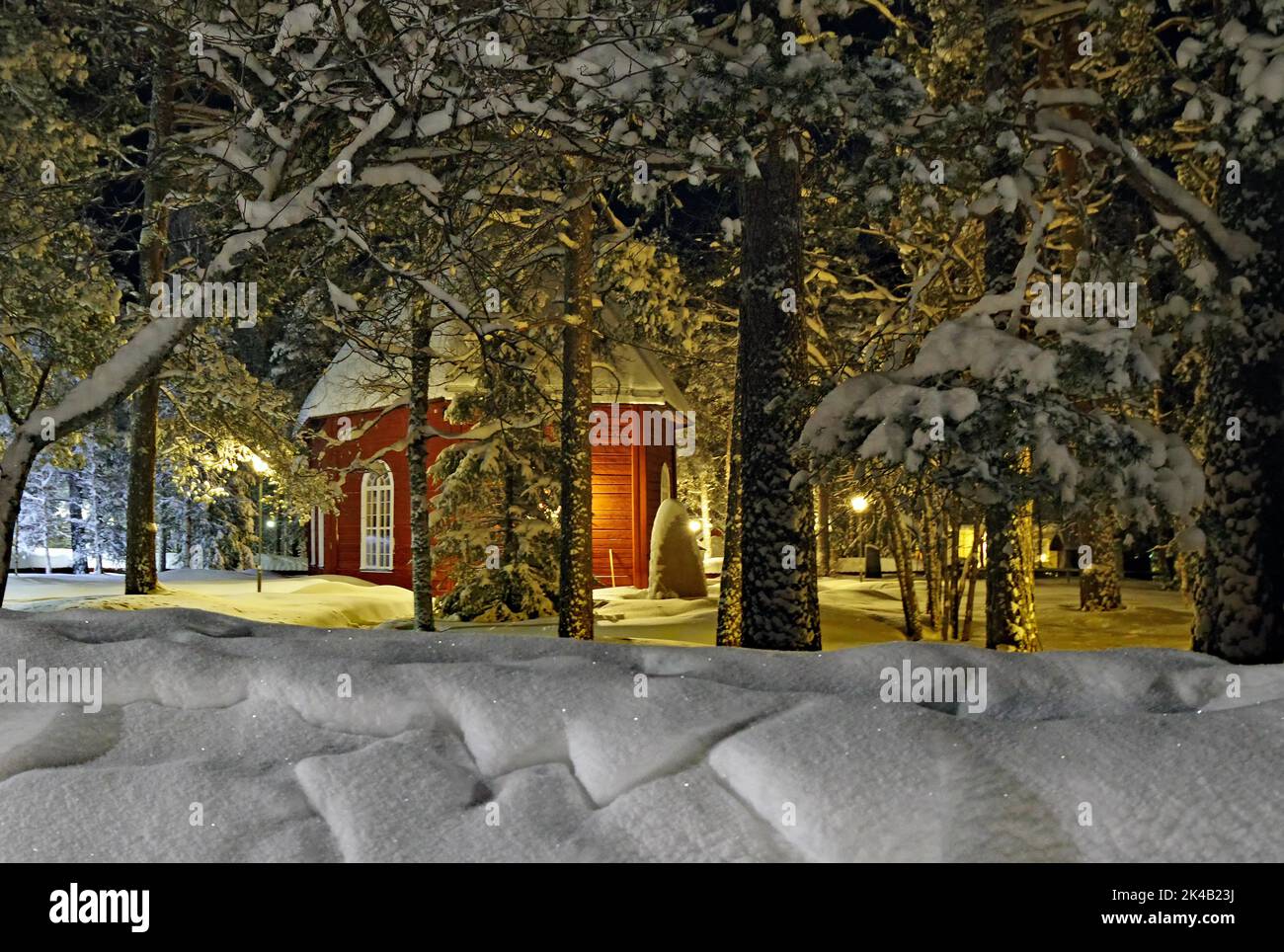 Red wooden building hi-res stock photography and images - Alamy