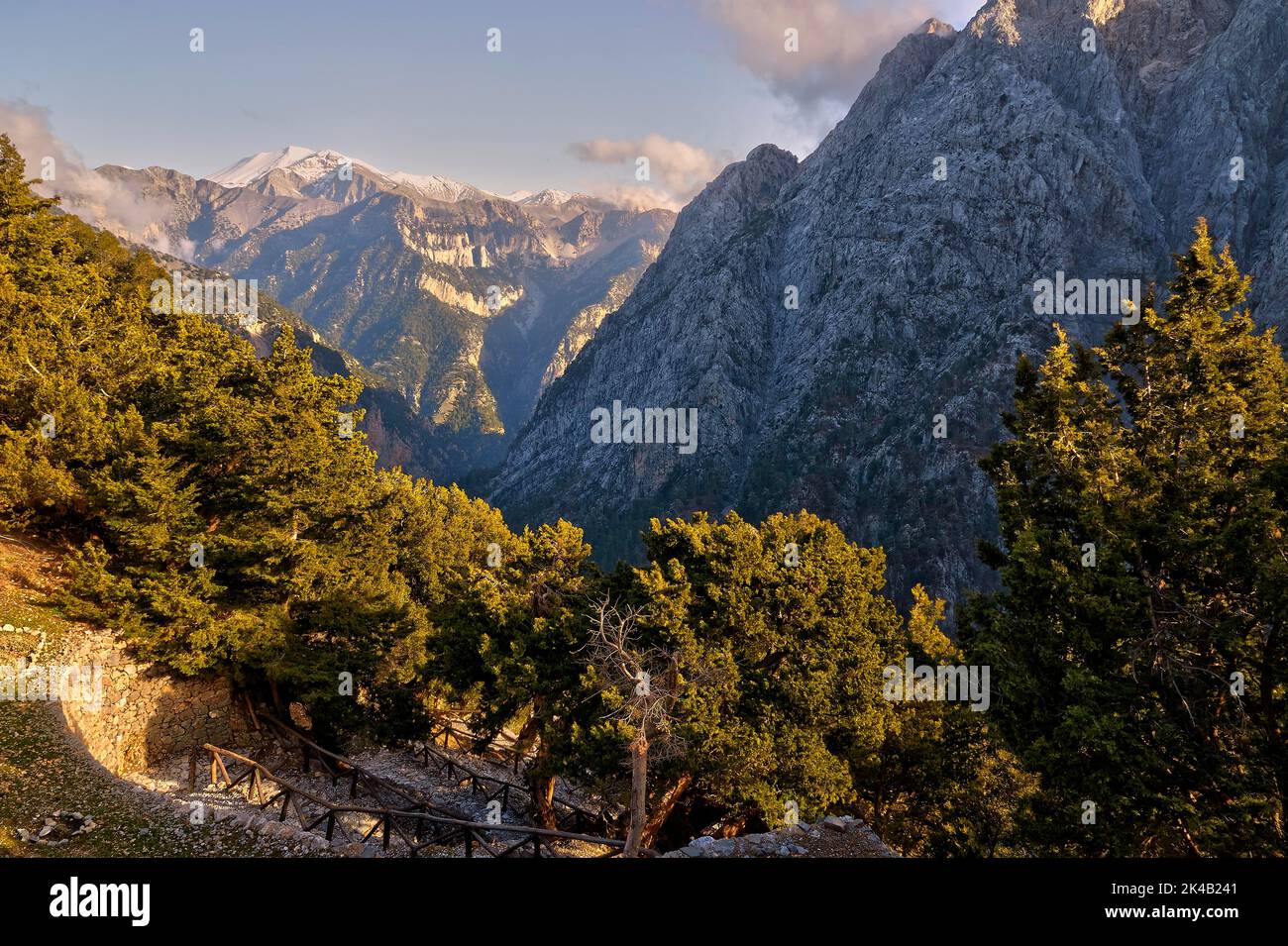 Entrance to the gorge, entrance, Xyloskalo, snow-capped mountains ...