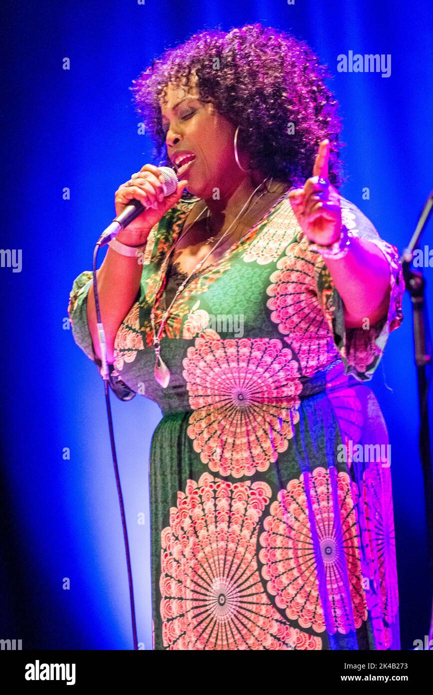Ruby turner soul hi-res stock photography and images - Alamy