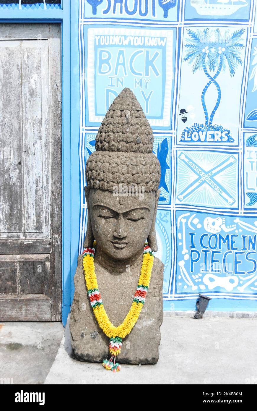 Traditional balinese statue in Bali Stock Photo - Alamy