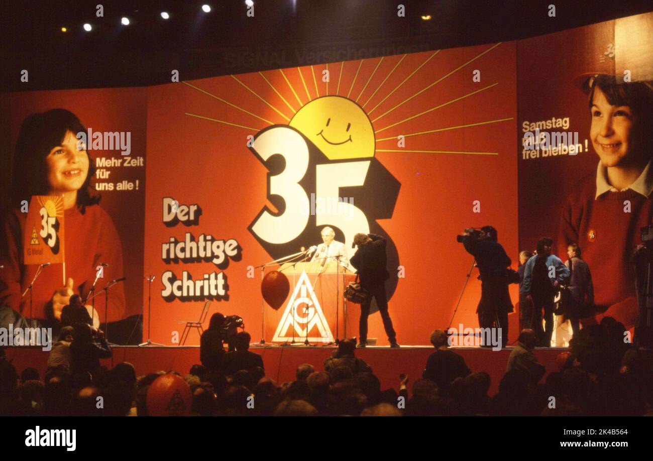Ruhr area IG Metall rally on the 35-hour week Franz Steinkuehler ca ...