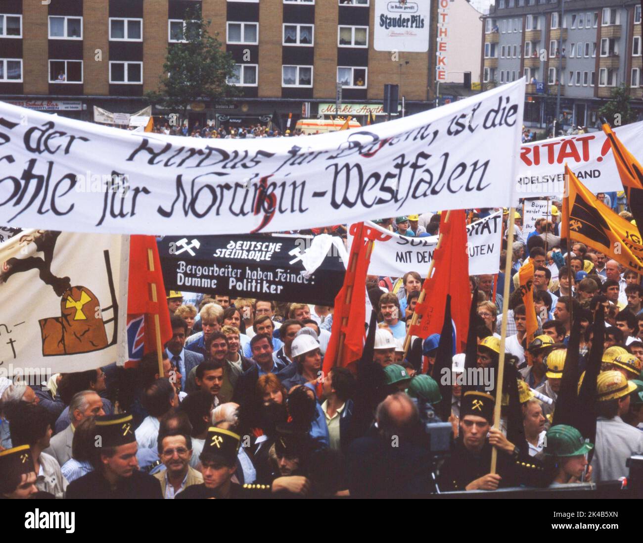 Energy) on 24. 10. 1987, Luenen. Thousands of miners at a demonstration ...