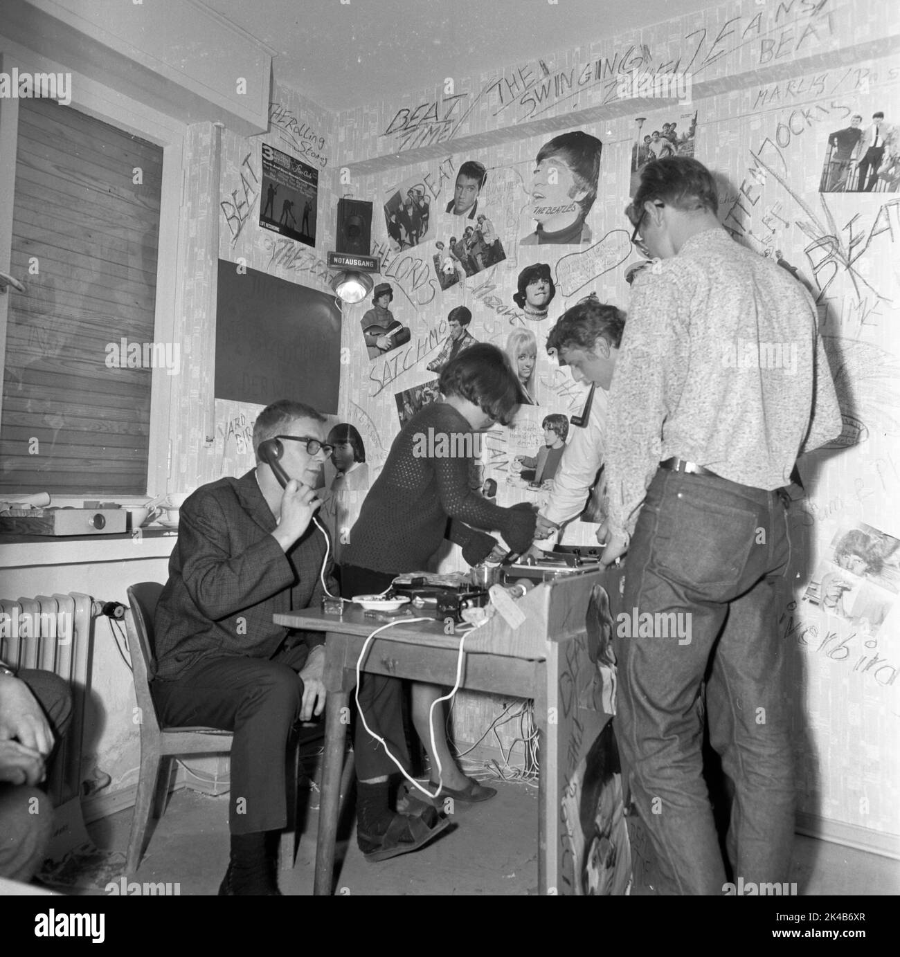 Basement conversion hi-res stock photography and images - Alamy