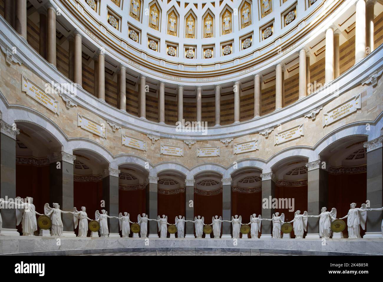 Interior, hall with a total of 34 angels, victory goddesses 3, 3 metres ...