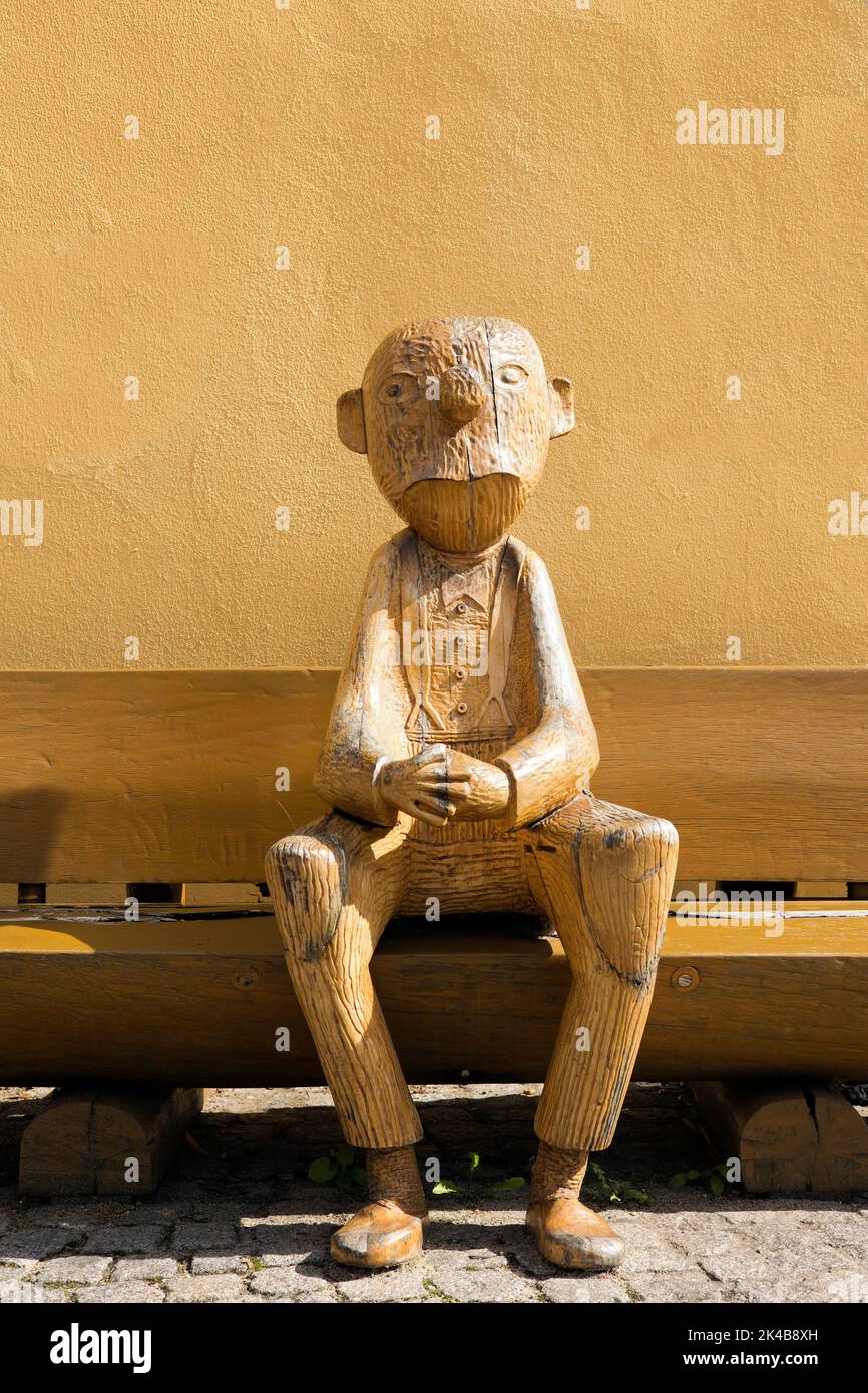 Loriot figure hi-res stock photography and images - Alamy