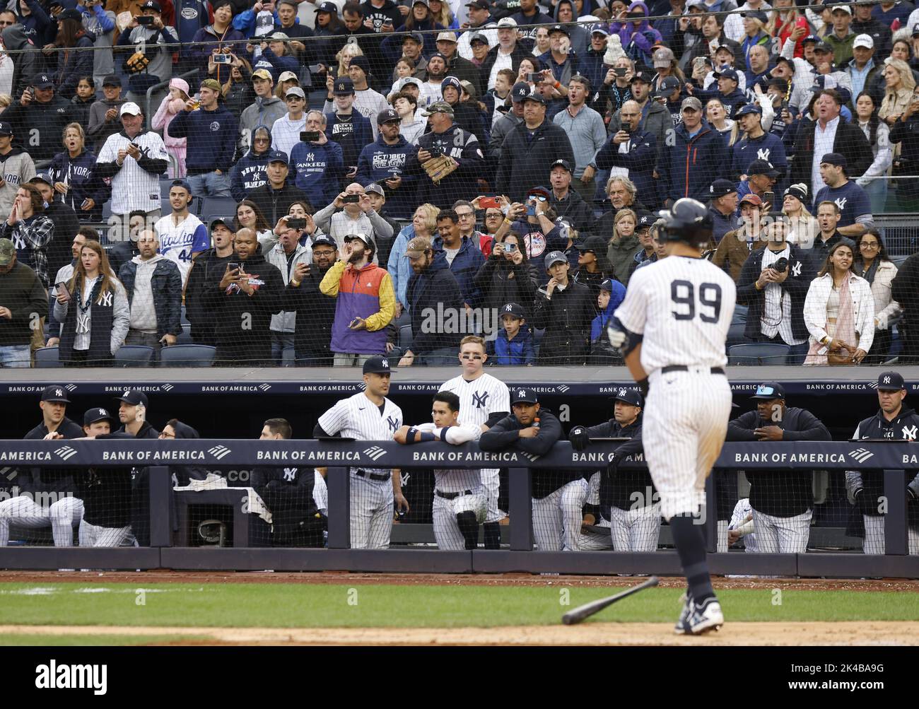 New York City, United States. 01st Oct, 2022. Fans boo after New York ...