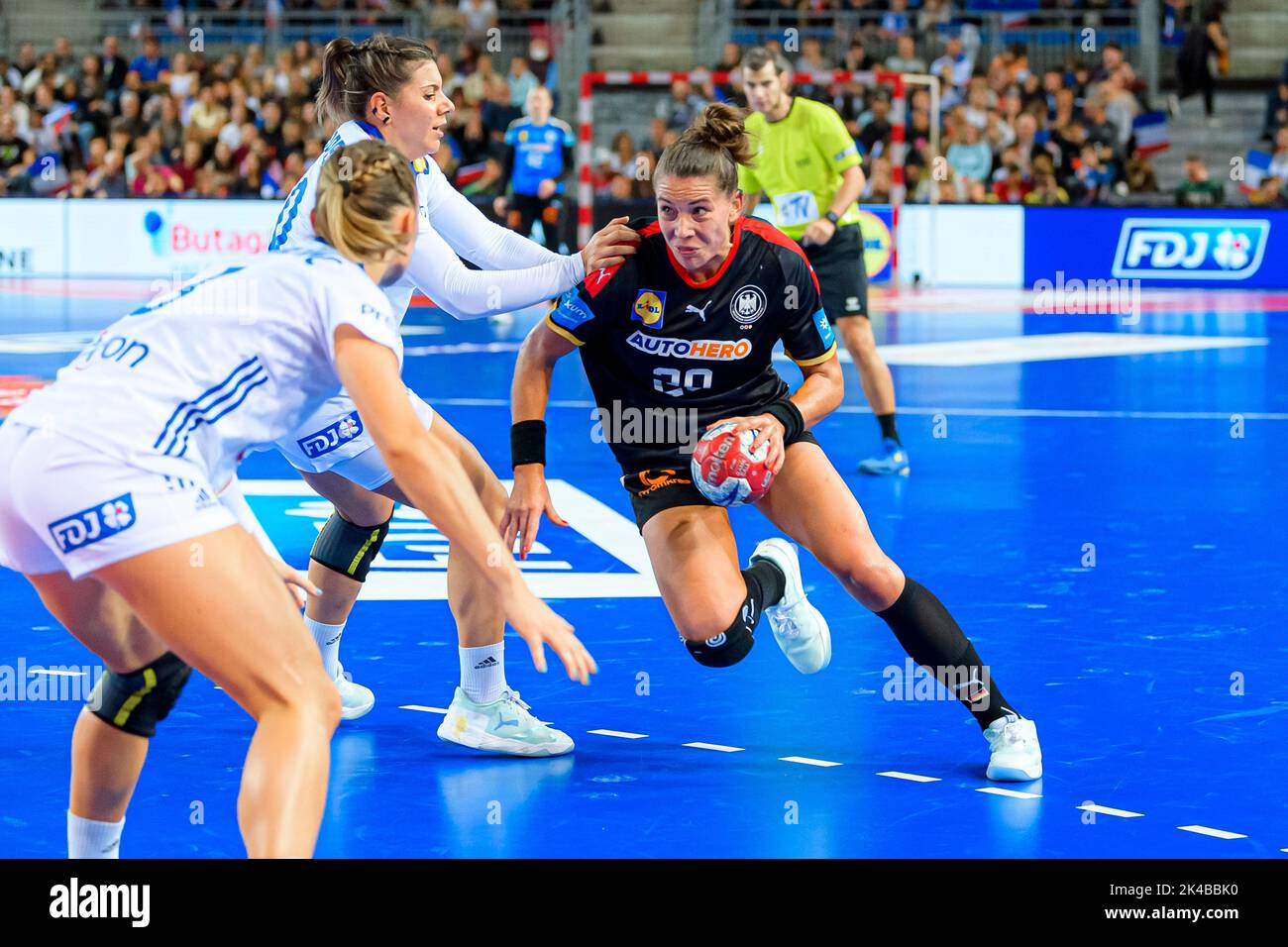 Laura flippes of metz handball hi-res stock photography and images - Alamy