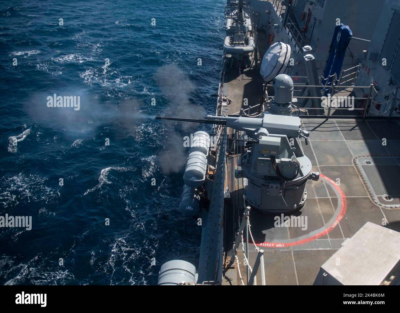 220927-N-XK462-1030 PACIFIC OCEAN (Sept. 27, 2022) The Arleigh Burke ...