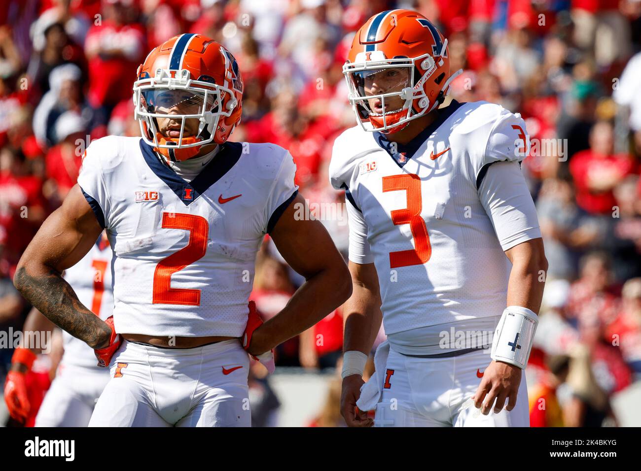 Madison, WI, USA. 1st Oct, 2022. Illinois Fighting Illini quarterback ...