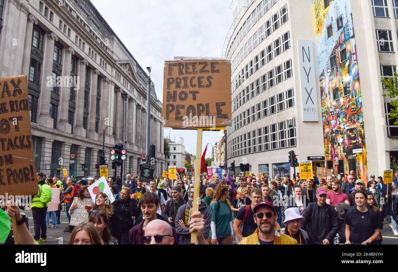 London, UK. 1st October 2022. Just Stop Oil and Extinction Rebellion ...