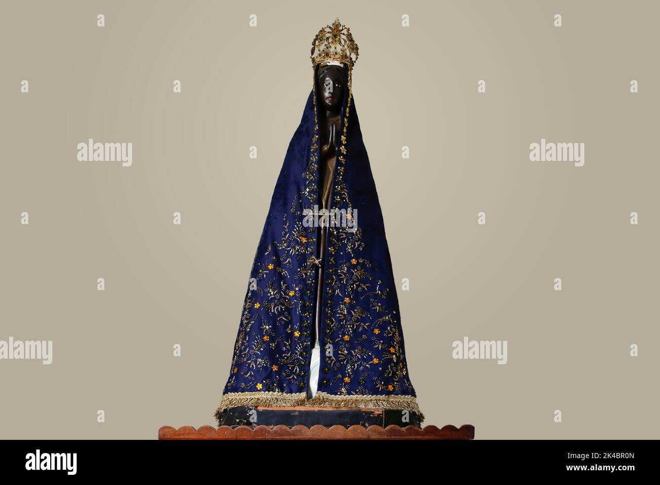 Our Lady of Aparecida Statue of the image - Nossa Senhora Aparecida ...