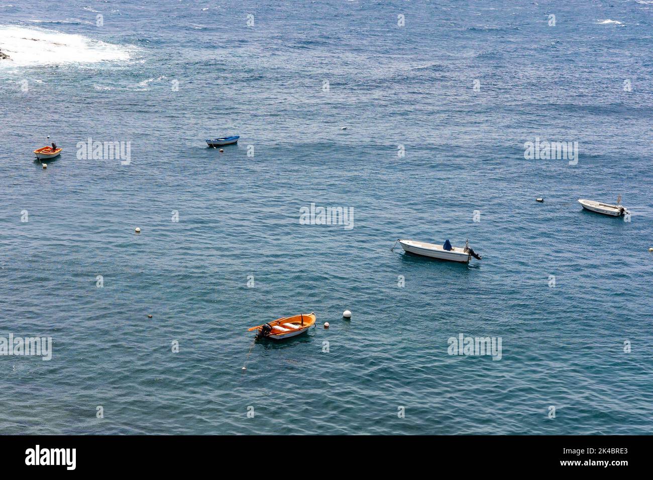 Drone shot beach water boats hi-res stock photography and images - Alamy