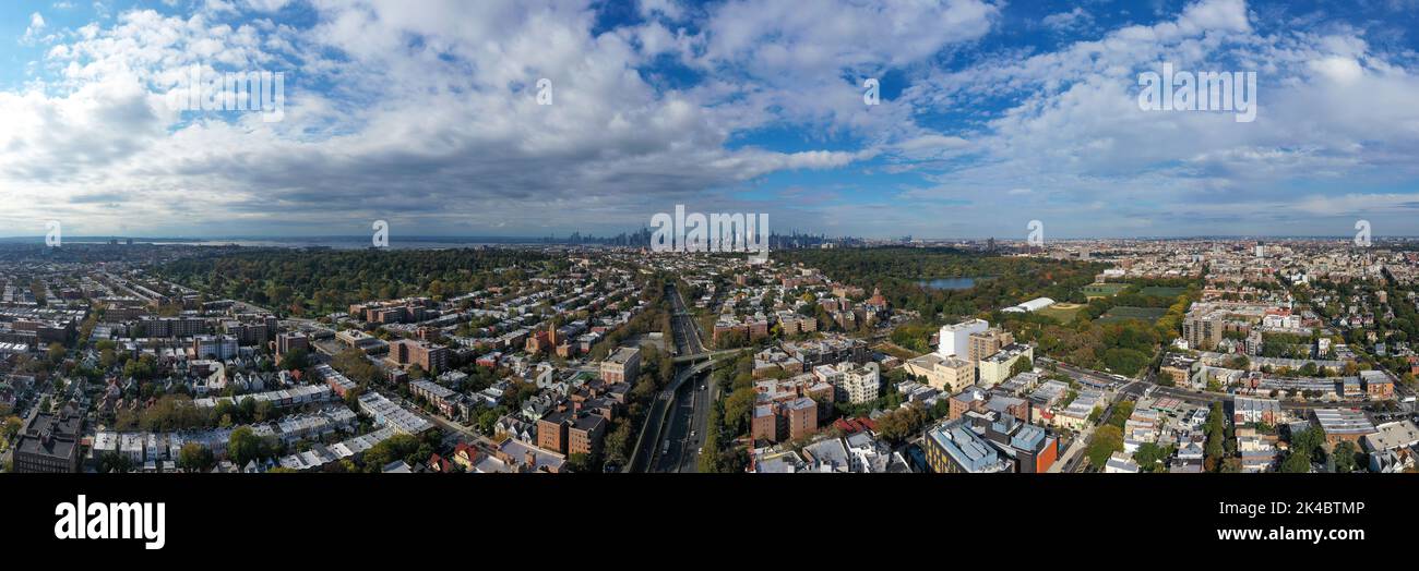 Manhattan city landscape view from Kensington, Brooklyn, New York Stock ...