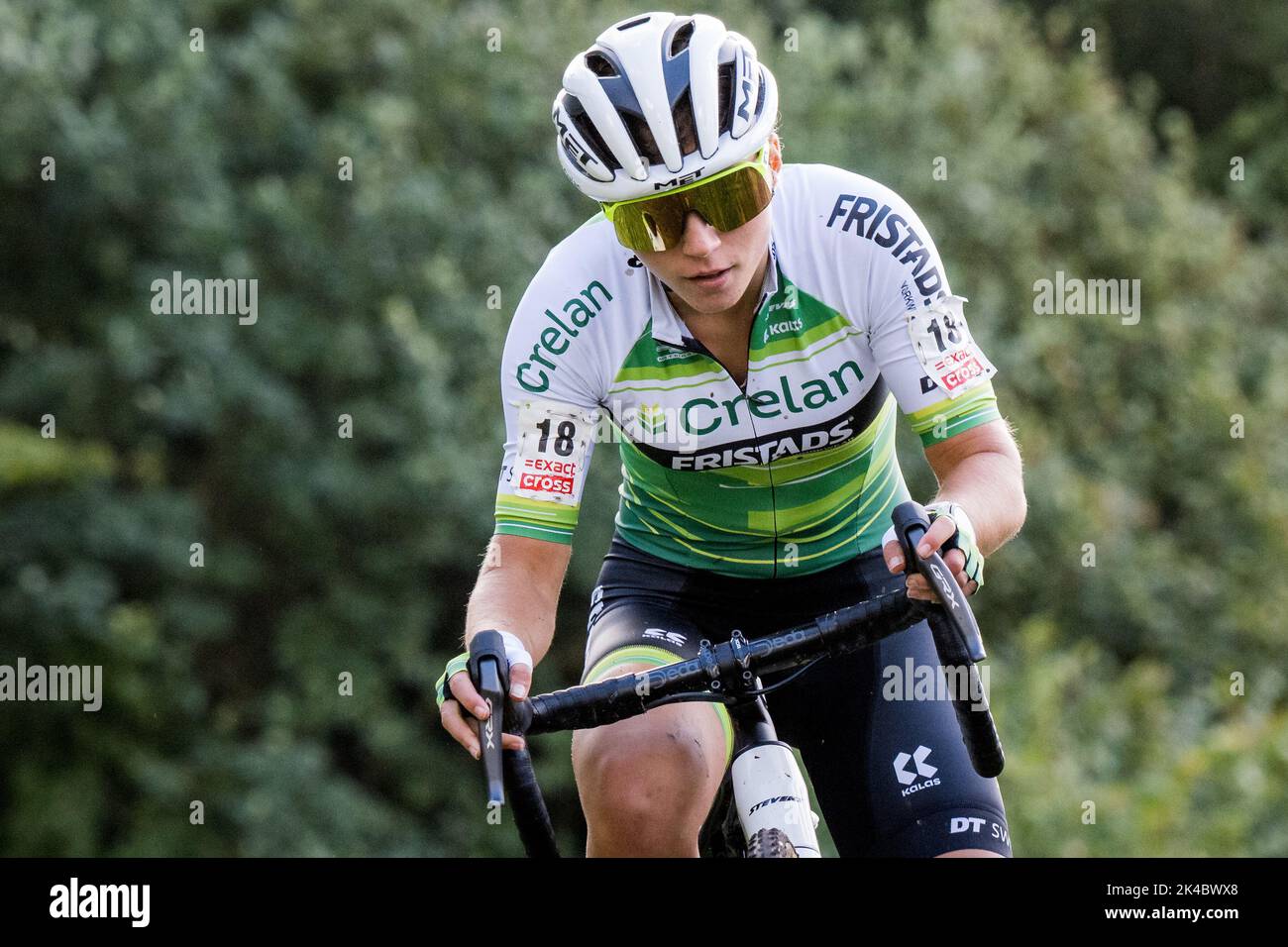 Belgian Kiona Crabbe pictured in action during the women's elite race ...