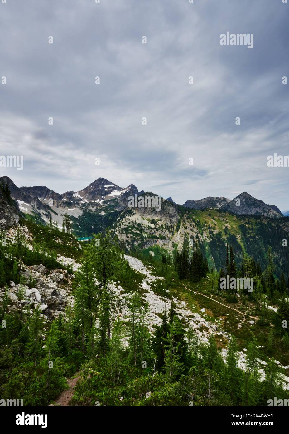 View from the peak of Maple Pass trail, North Cascades National Park ...
