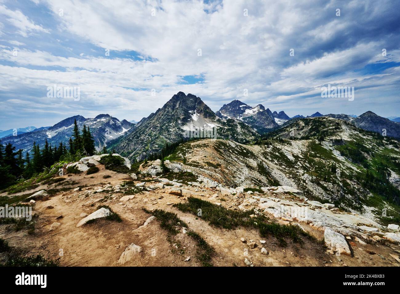 View from the peak of Maple Pass trail, North Cascades National Park ...