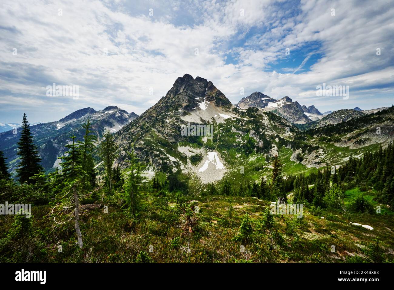 View from the peak of Maple Pass trail, North Cascades National Park ...
