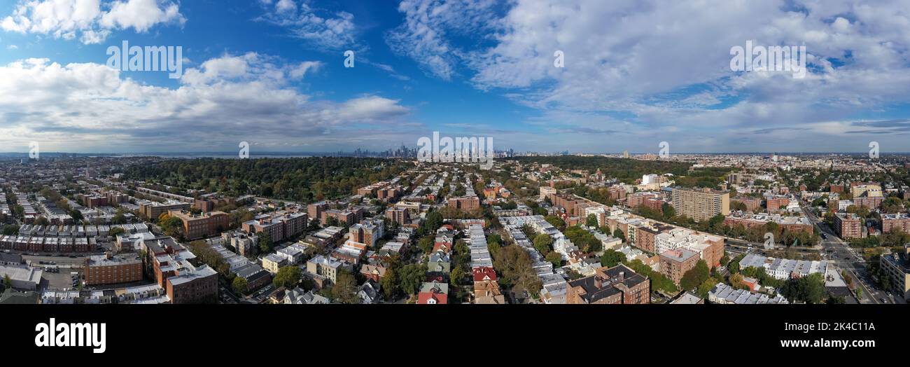 Manhattan city landscape view from Kensington, Brooklyn, New York Stock ...