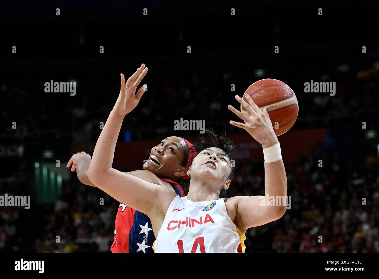 Li yueru hi-res stock photography and images - Alamy