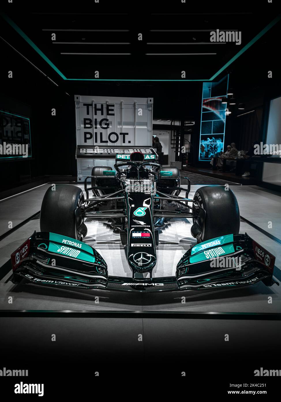 A Mercedes Lewis Hamilton F1 formula Stock Photo - Alamy