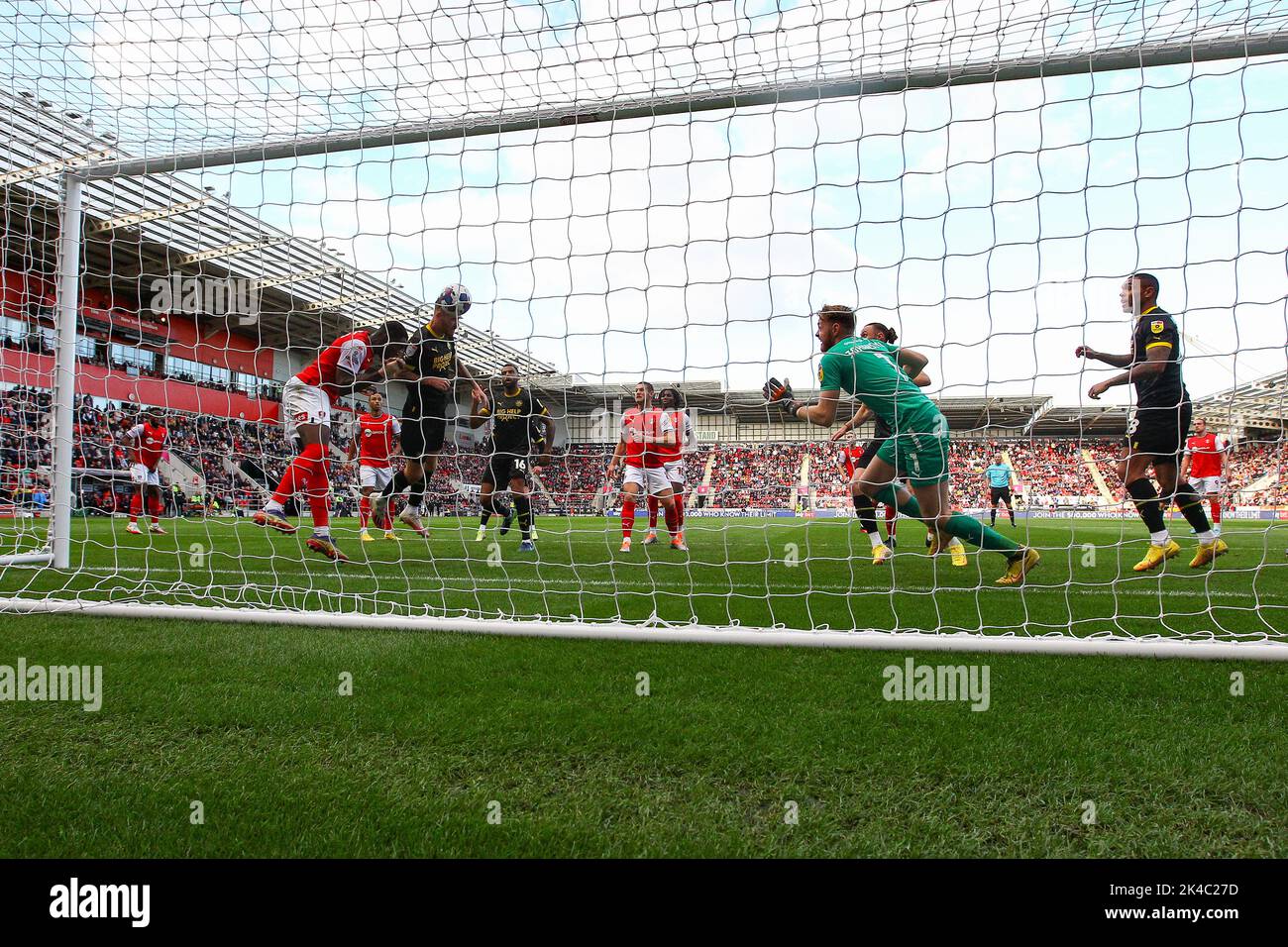 AESSEAL New York Stadium, Rotherham, England - 1st October 2022 Tom ...