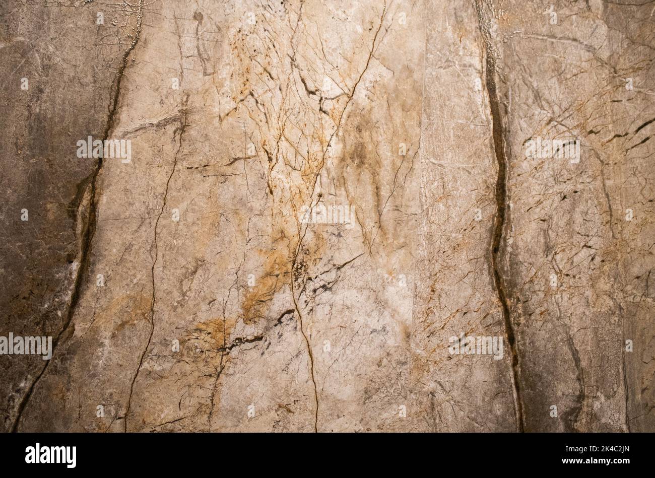 Stone with cracks hi-res stock photography and images - Alamy