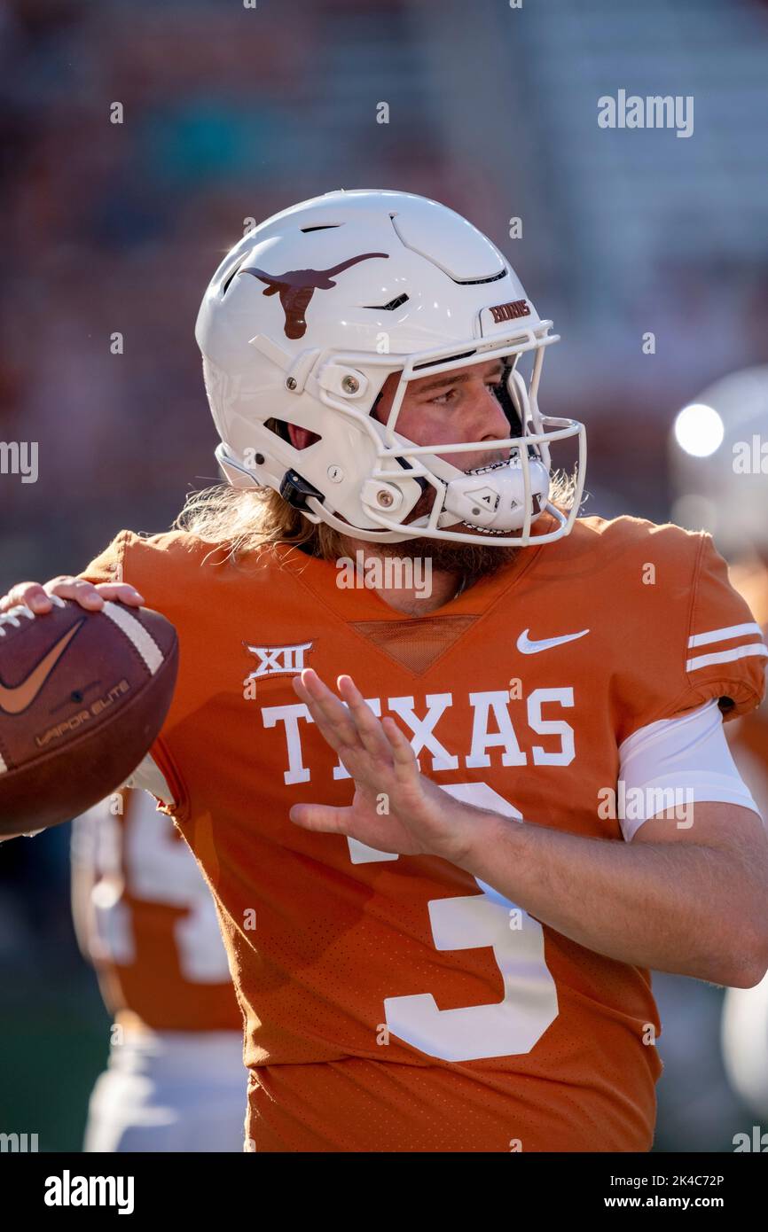 October 1, 2022. QB Quinn Ewers #3 of the Texas Longhorns warming up ...