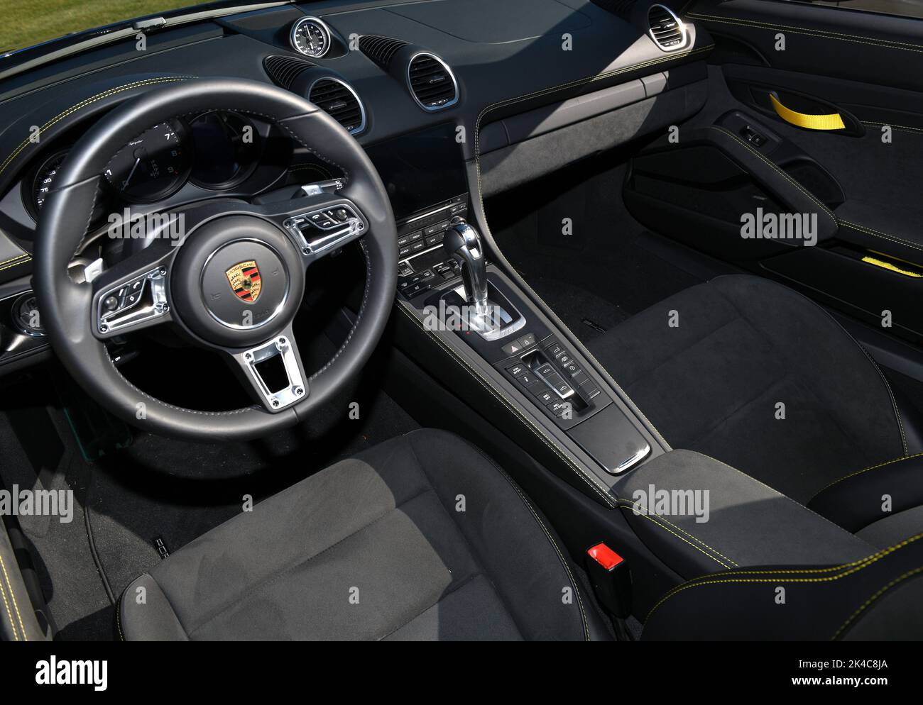 Porsche endurance racing hi-res stock photography and images - Alamy