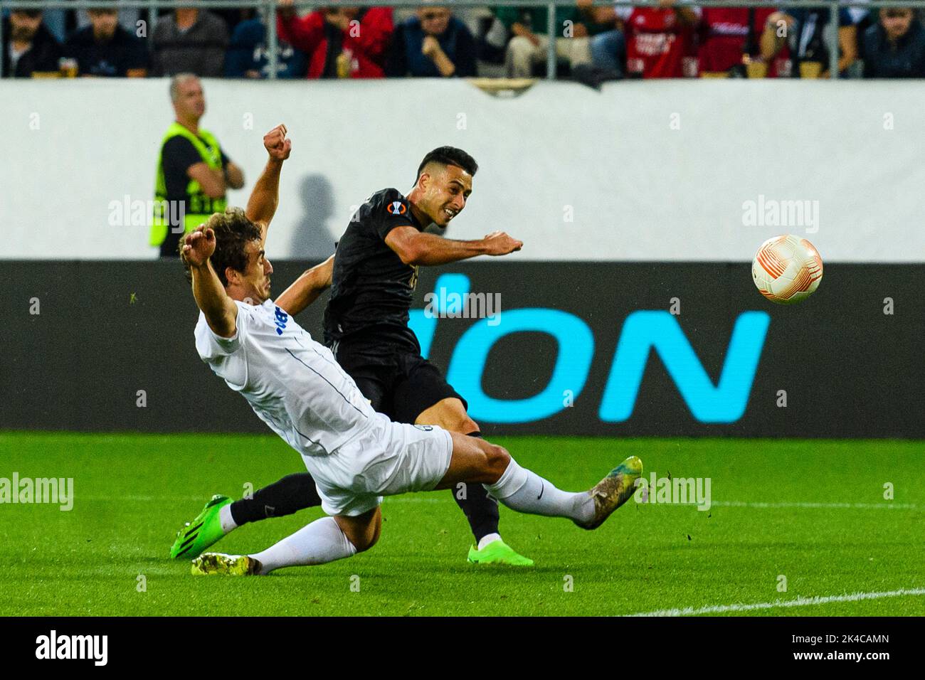 ST GALLEN, SWITZERLAND - SEPTEMBER 08: Gabriel Martinelli of Arsenal (R ...