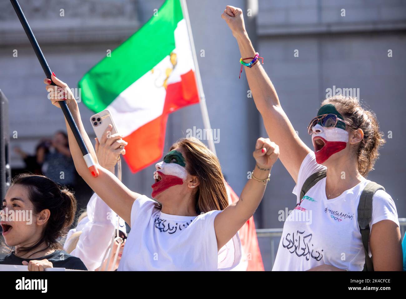 Los Angeles, California, USA. 1st Oct, 2022. Azadeh Afsahi and Mercedes ...
