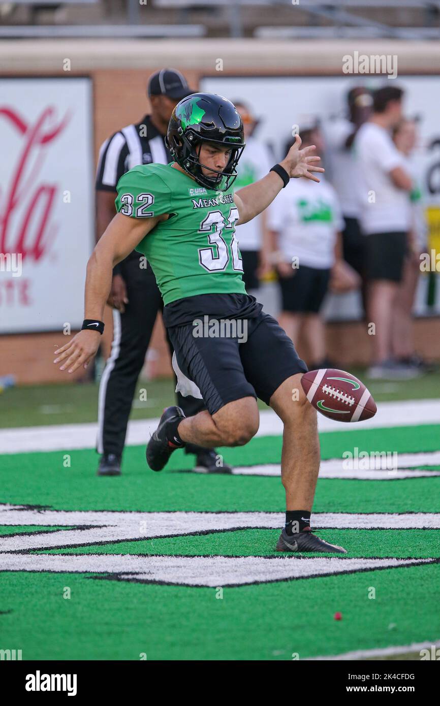October 01, 2022: North Texas Mean Green punter Bernardo Rodriguez (32 ...