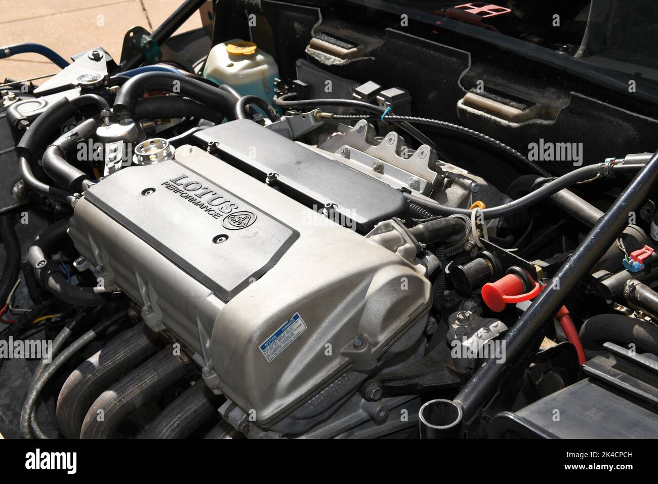 2005 lotus elise mid engine roadster hi-res stock photography and ...