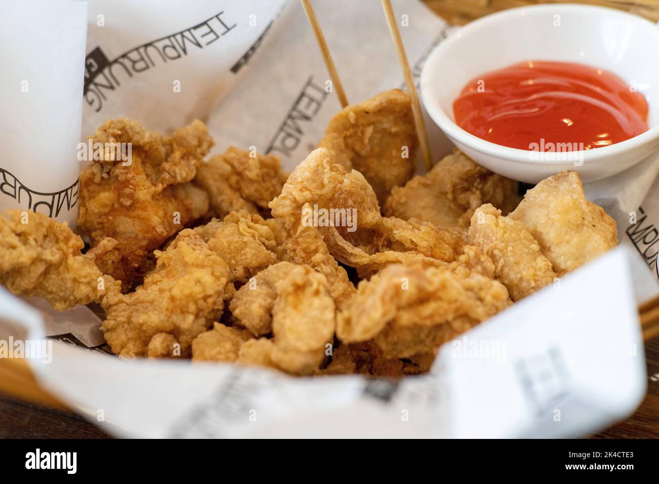 chicken popcorn fried dish lunch crispy chic Stock Photo - Alamy