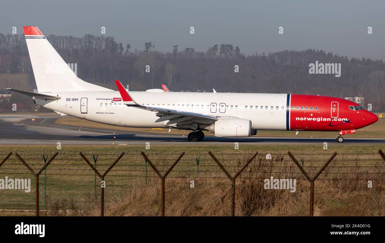 Airport shuttle private hi-res stock photography and images - Alamy