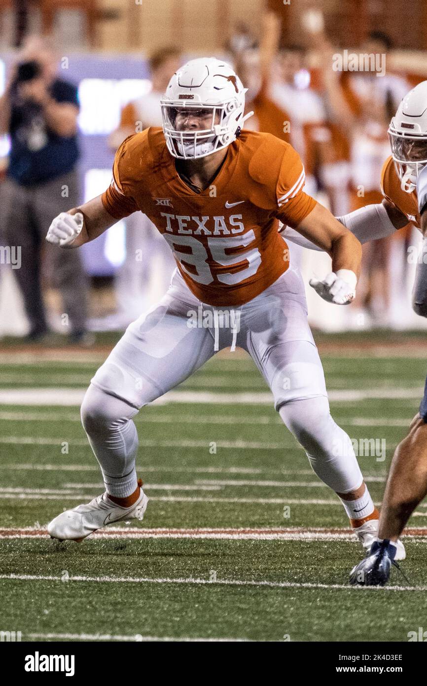 October 1, 2022. Gunnar Helm # #85 of the Texas Longhorns in action vs ...