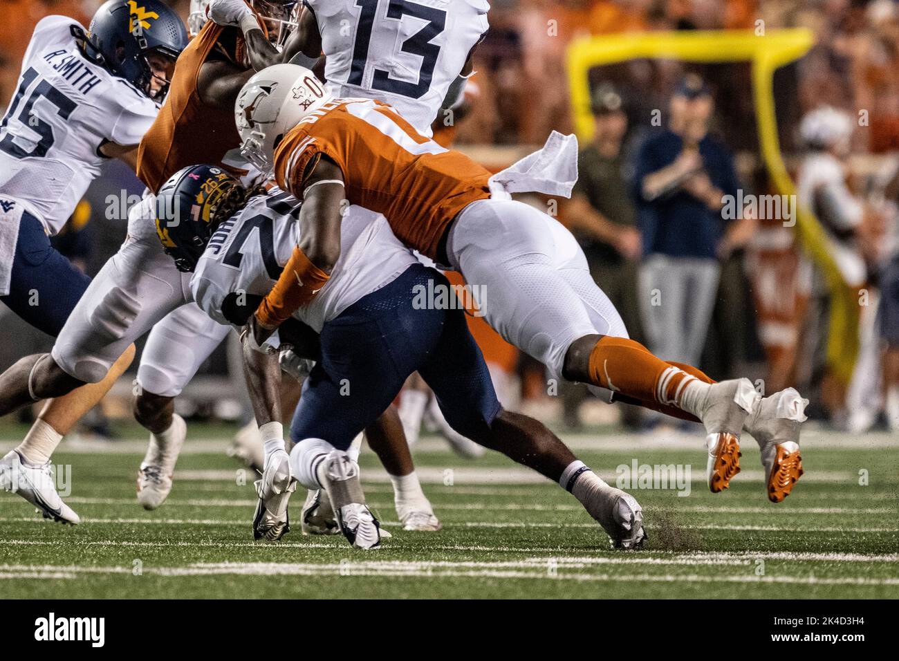 October 1, 2022. DeMarvion Overshown #0 of the Texas Longhorns in ...