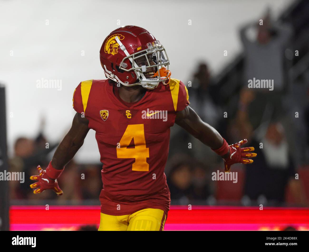 October 01, 2022 USC Trojans wide receiver Mario Williams #4 celebrates ...
