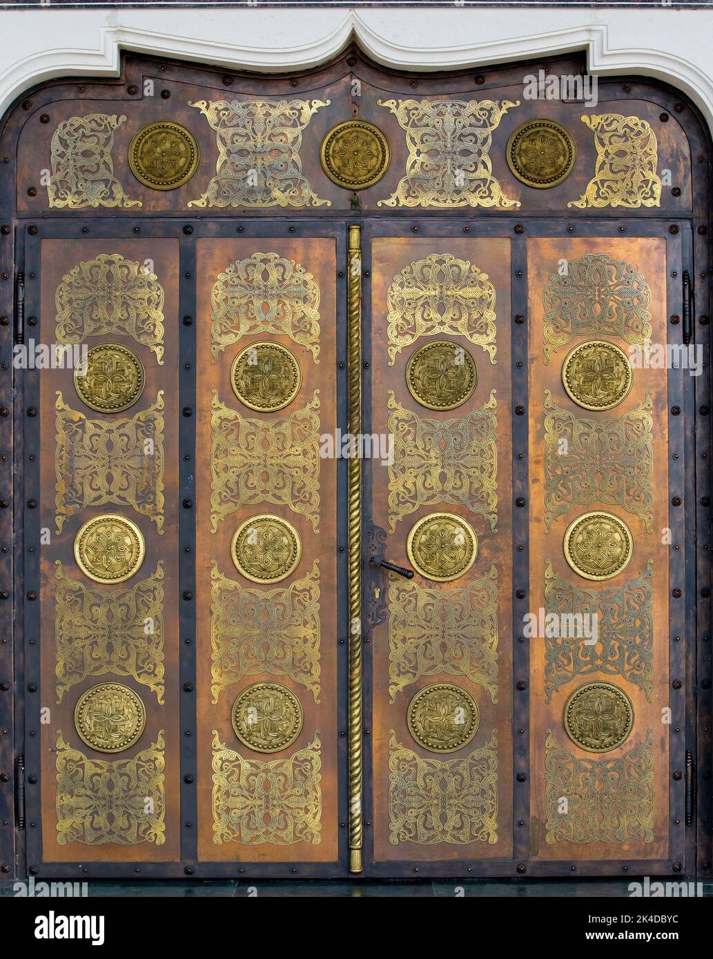Metal door made copper hi-res stock photography and images - Alamy