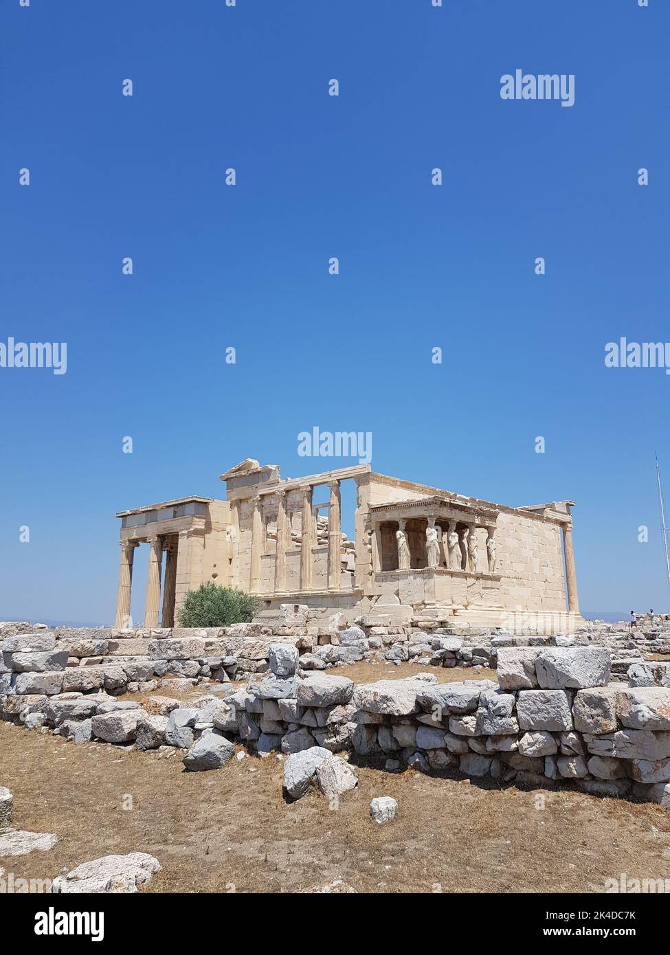 A vertical shot of an ancient Greek architecture landmark Stock Photo ...