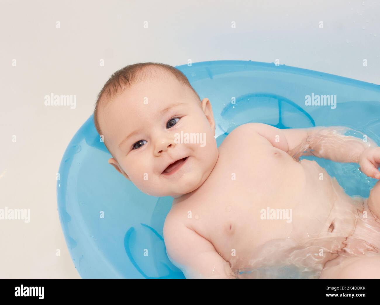 The wash tub hi-res stock photography and images - Alamy