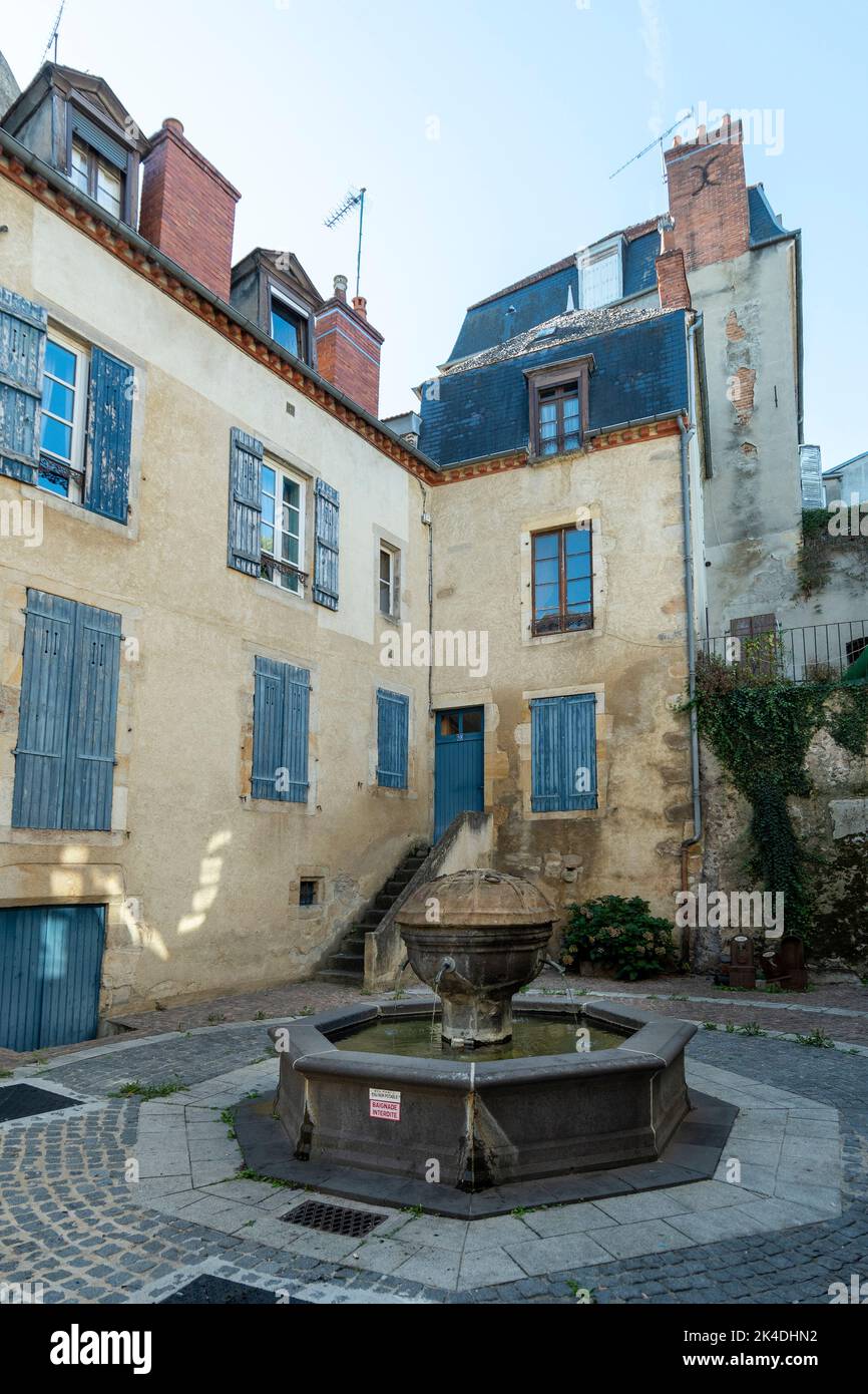 Medieval quarter hi-res stock photography and images - Alamy