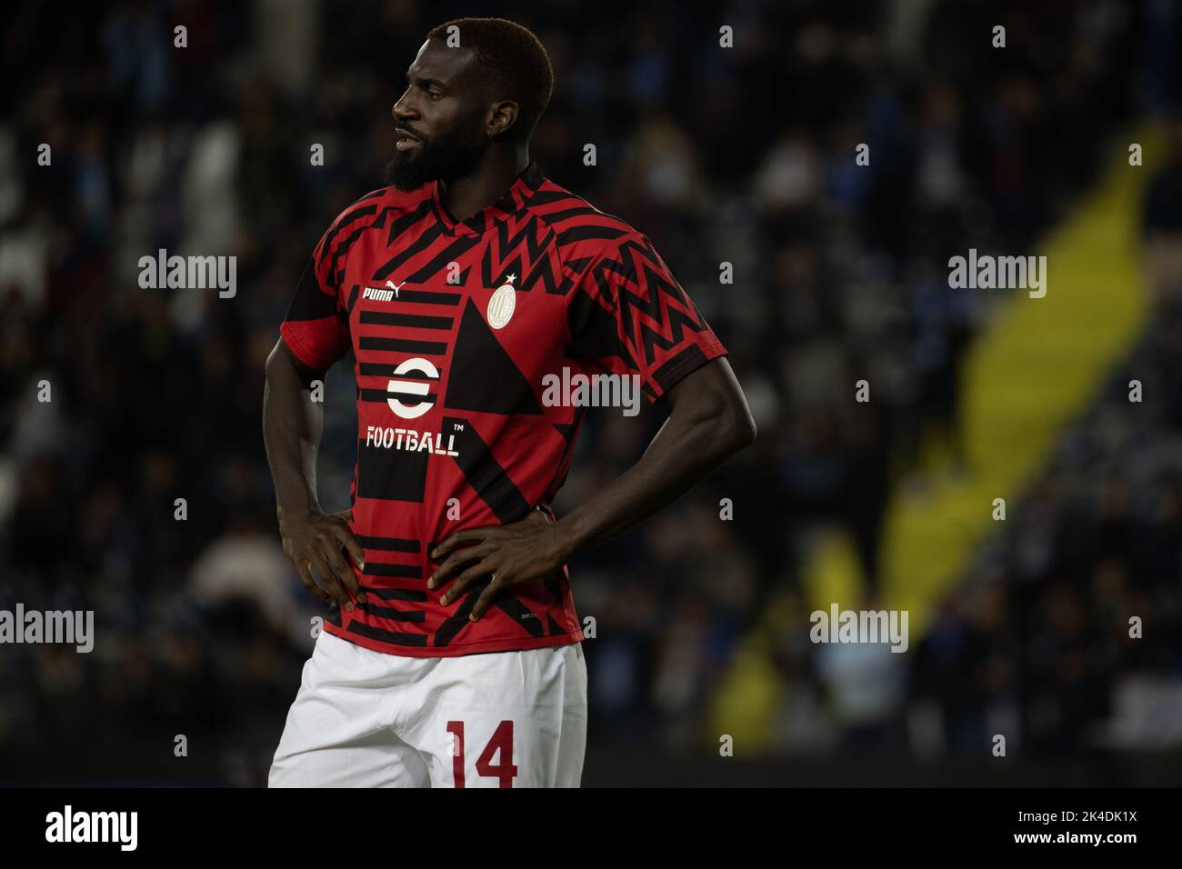 Bakayoko Tiemoue warm up during the italian soccer Serie A match Empoli ...
