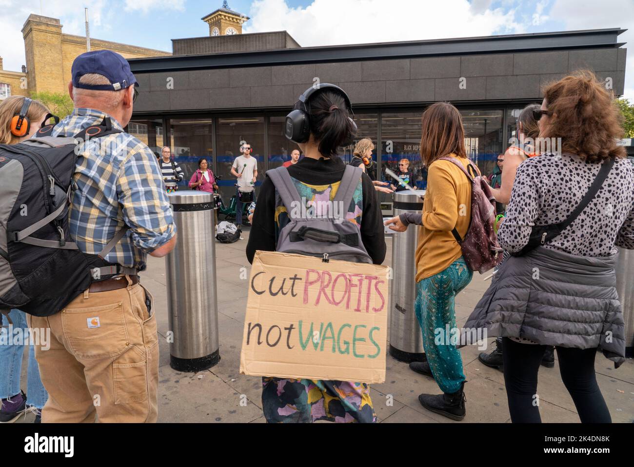 Rmt strikers hi-res stock photography and images - Alamy