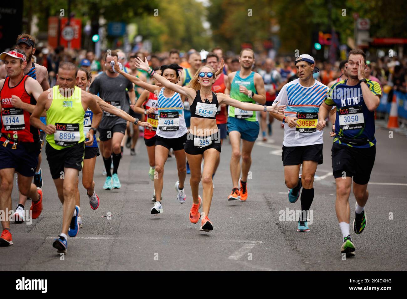 London marathon 2022 october runners hi-res stock photography and ...