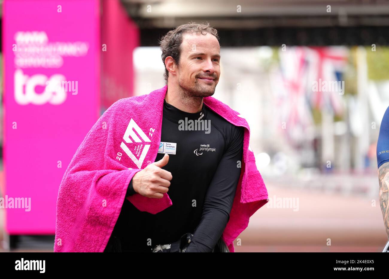 Switzerland's Marcel Hug celebrates winning the Men's Elite Wheelchair ...