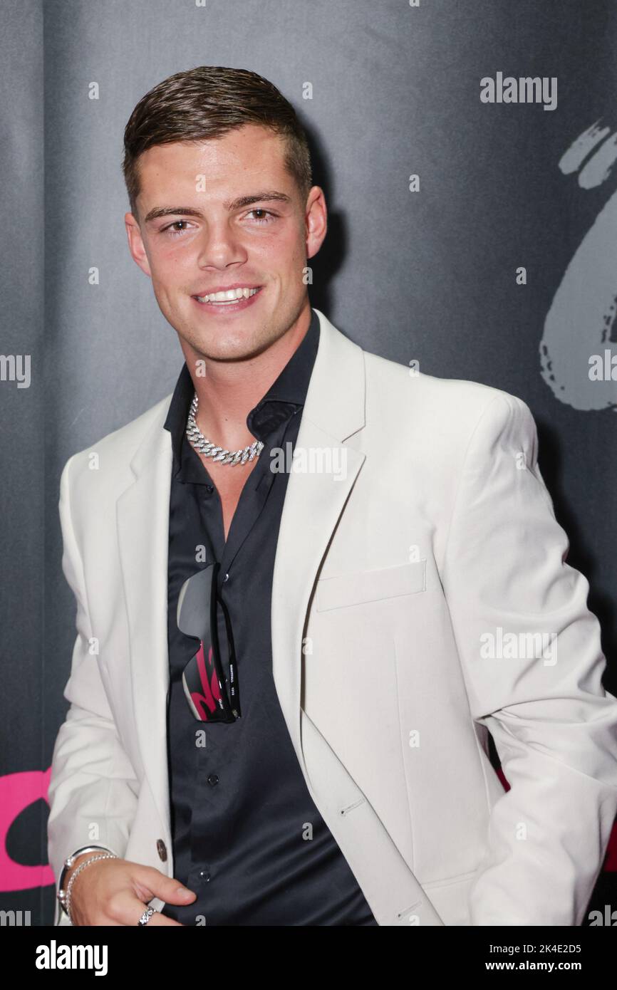 2022 love hi-res stock photography and images - Alamy