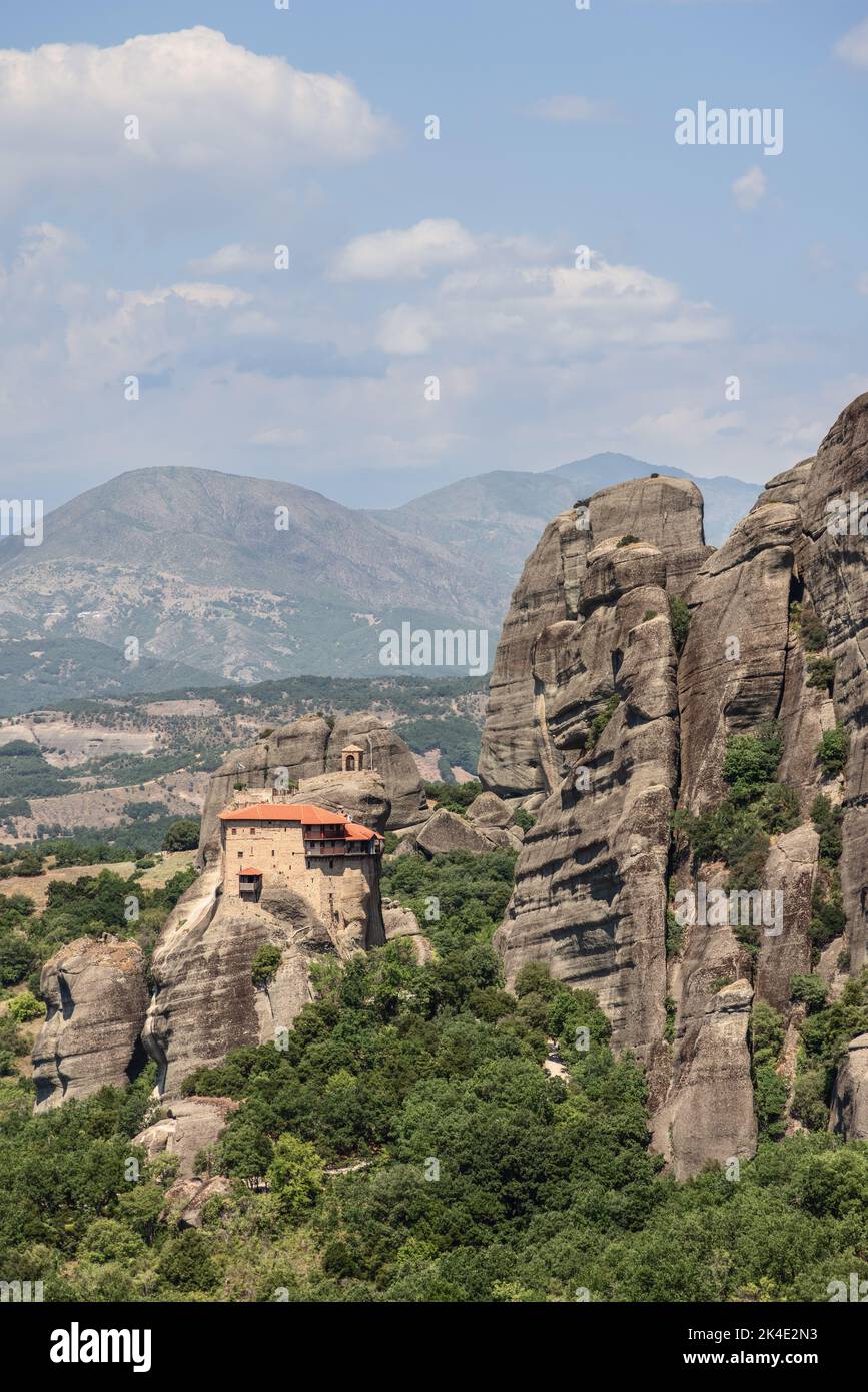 Orthodox monasticism greek building hi-res stock photography and images ...