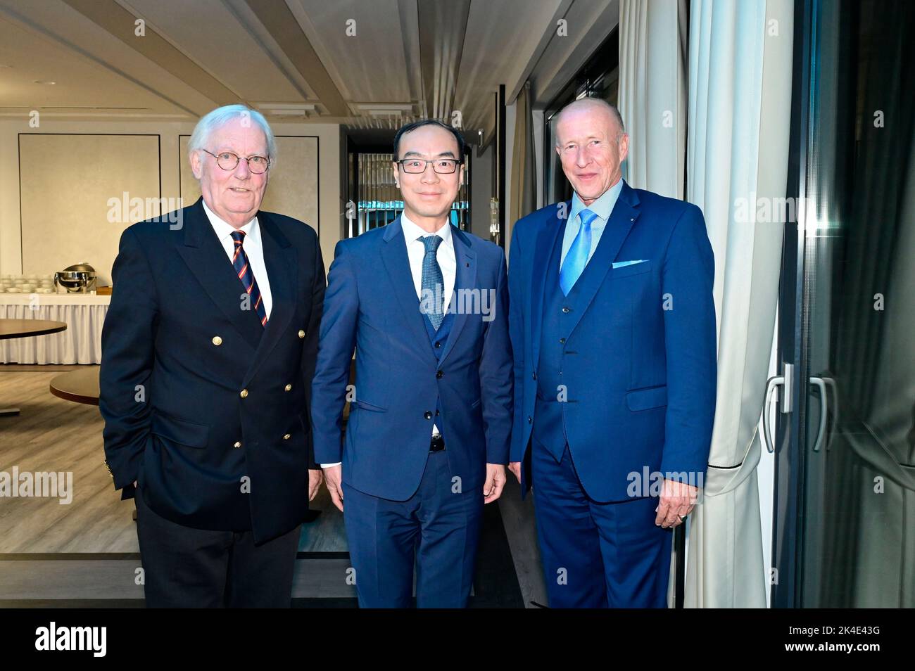 Franz-Friedrich Prinz von Preußen,Dr. Ian-Tsing Joseph Dieu ...