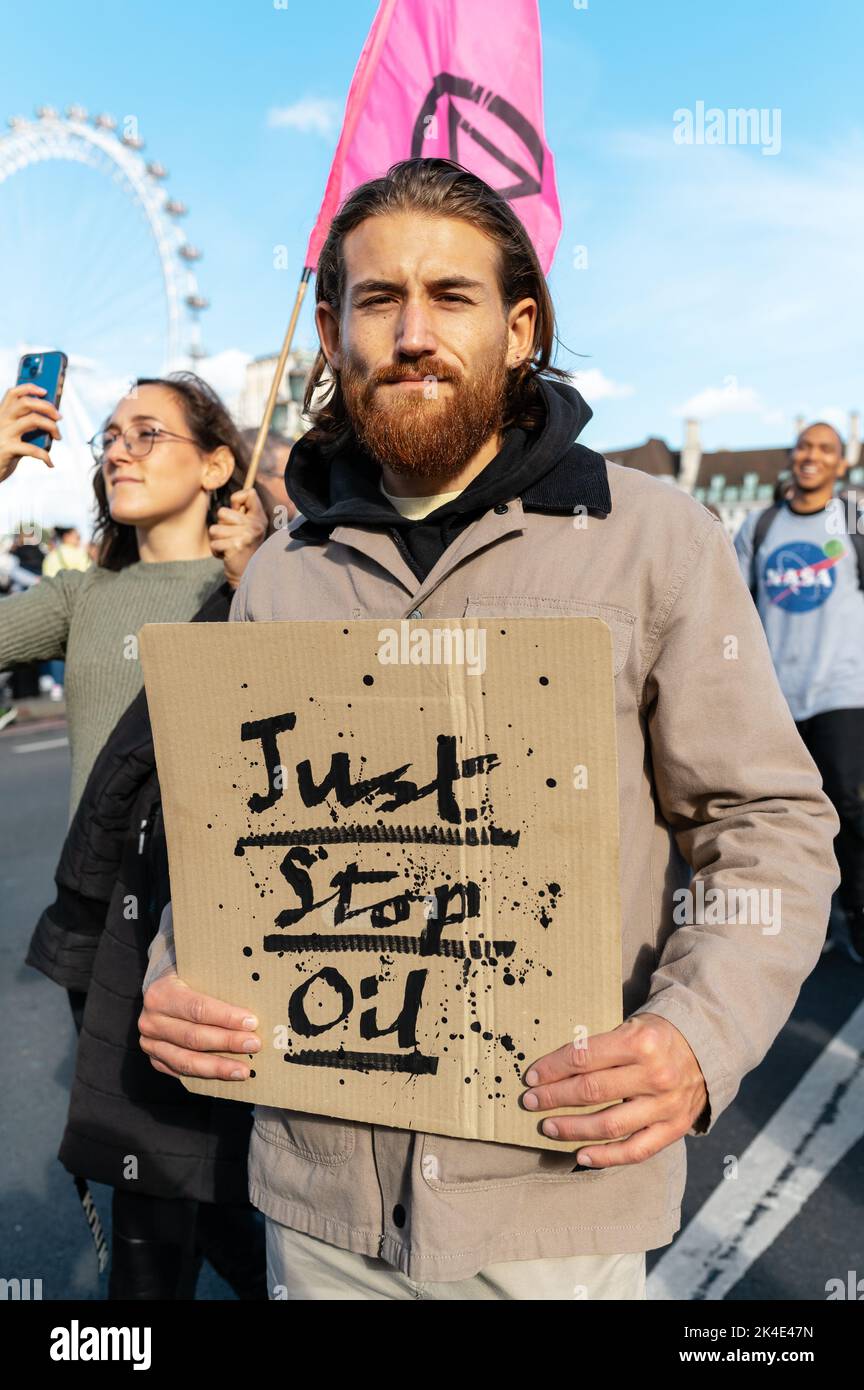 London, UK. 1 October 2022. Hundreds of Just Stop Oil and Extinction ...